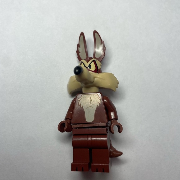 Lego | Toys | Lego Wile E Coyote Looney Tunes Collectible Minifigure ...